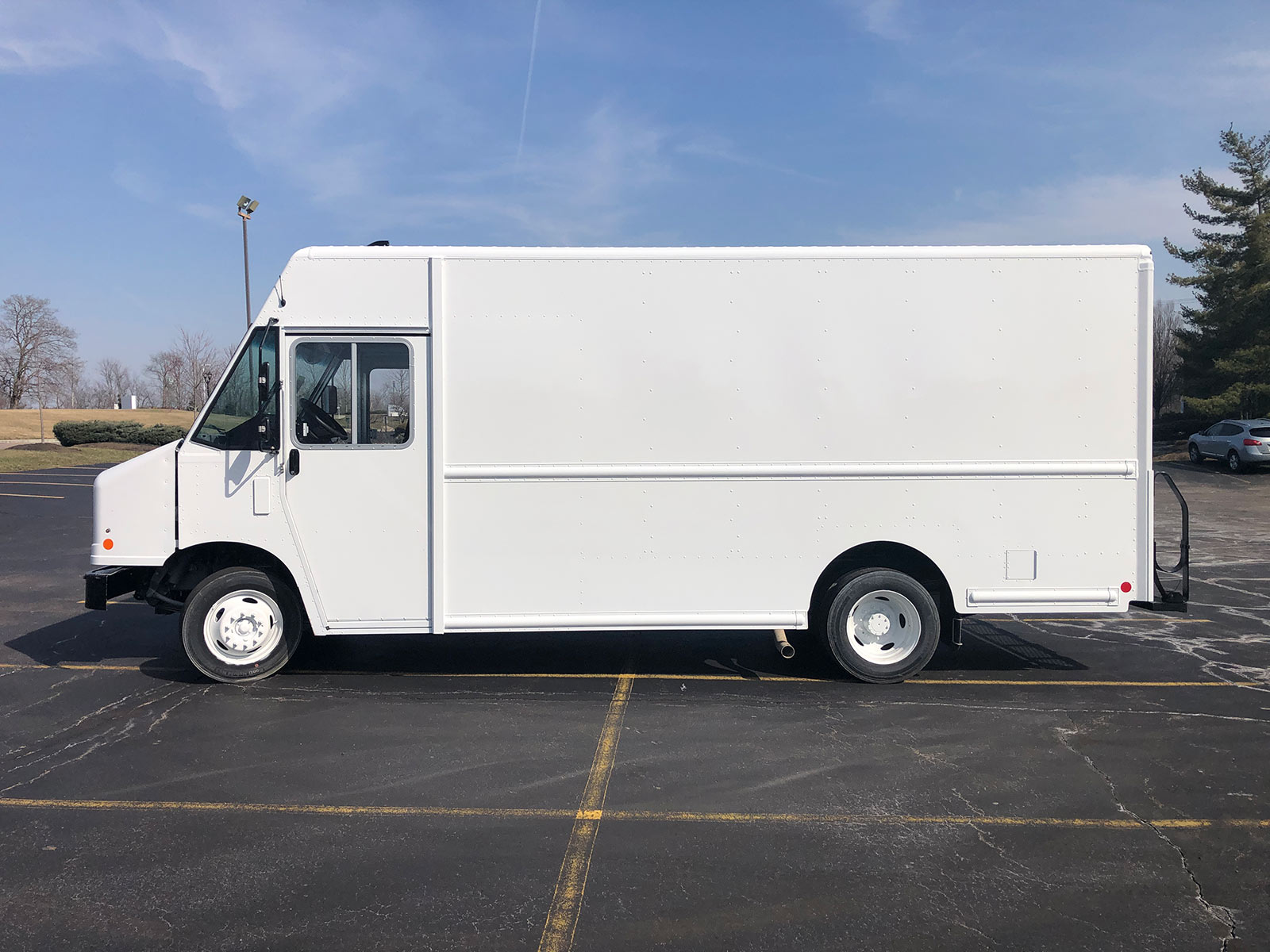 New Ford F59 P900 Stepvan - Utilmaster Body - Delivery Trucks