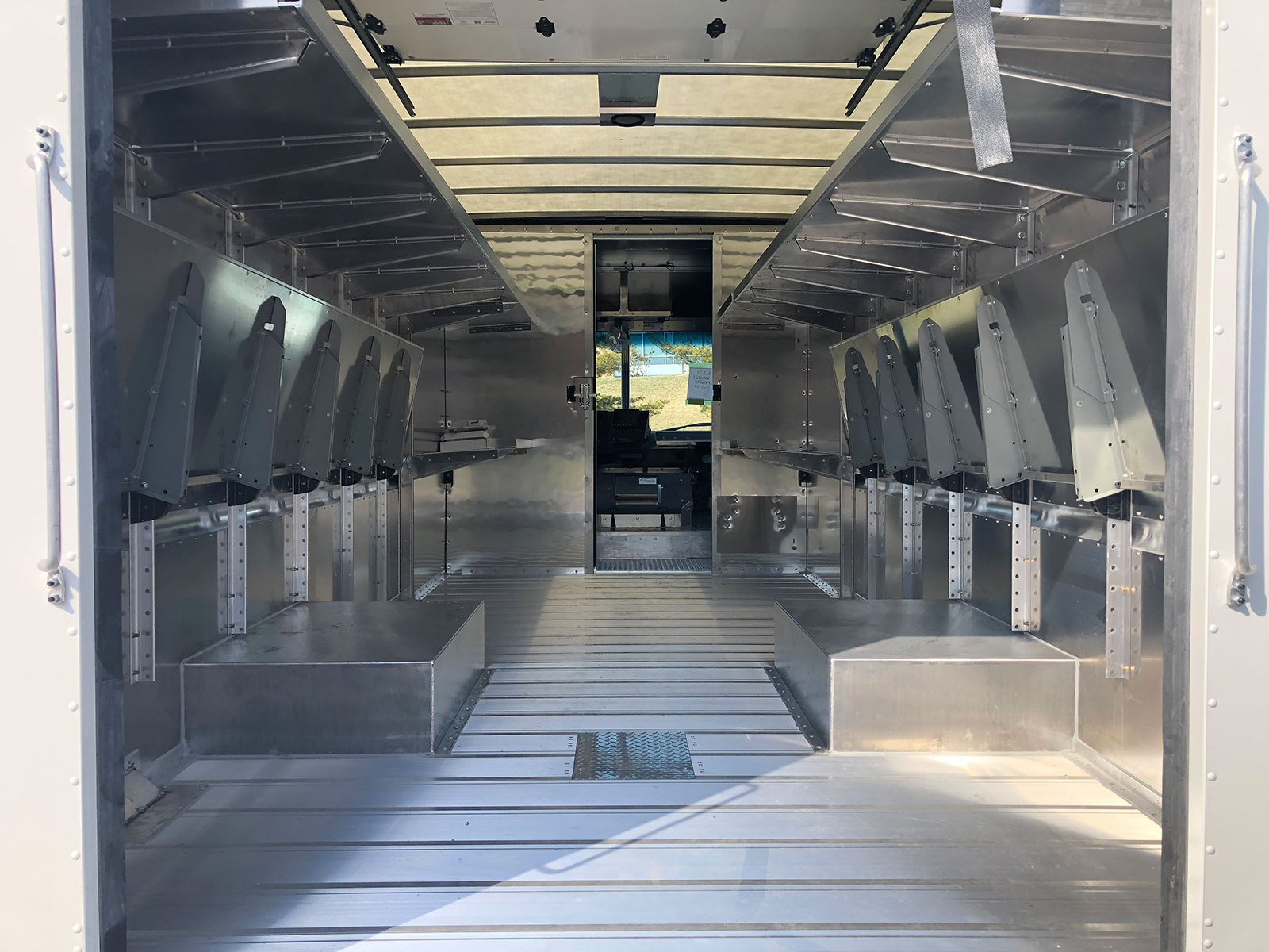 New Ford F59 P900 Stepvan - Utilmaster Body - Delivery Trucks